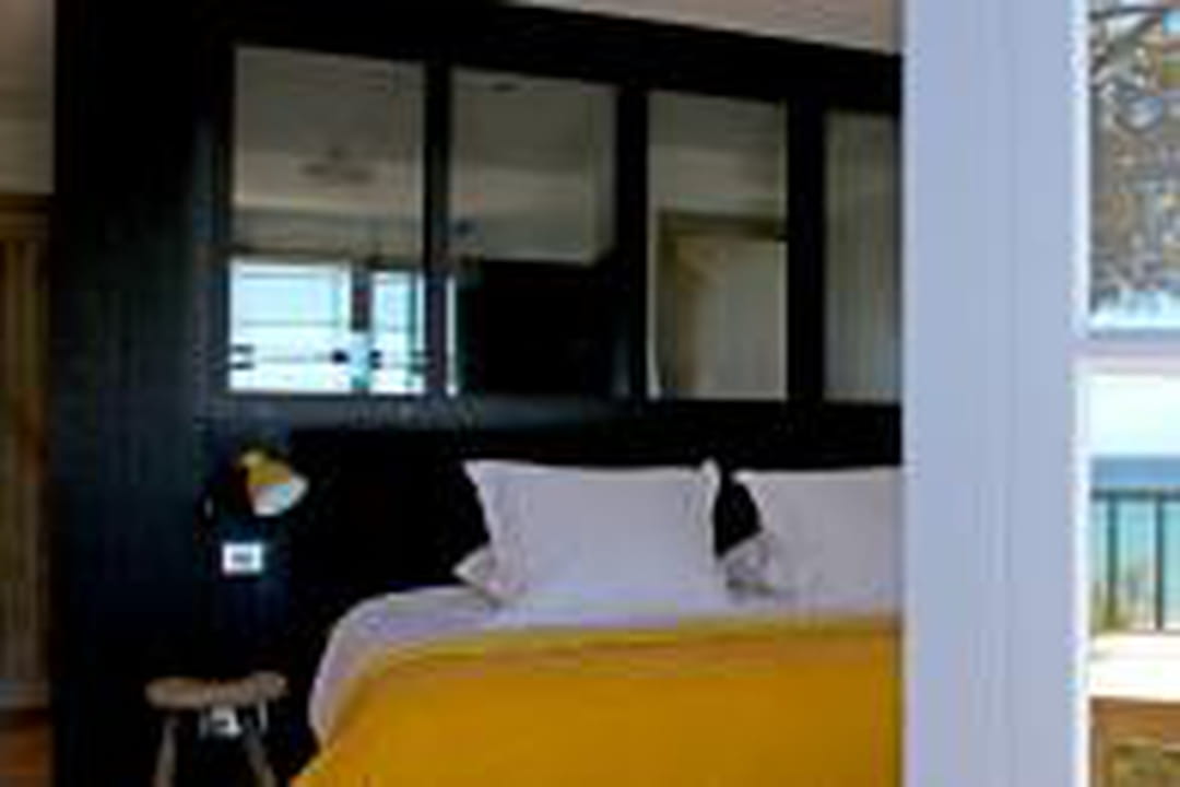 Tête de lit vitrée