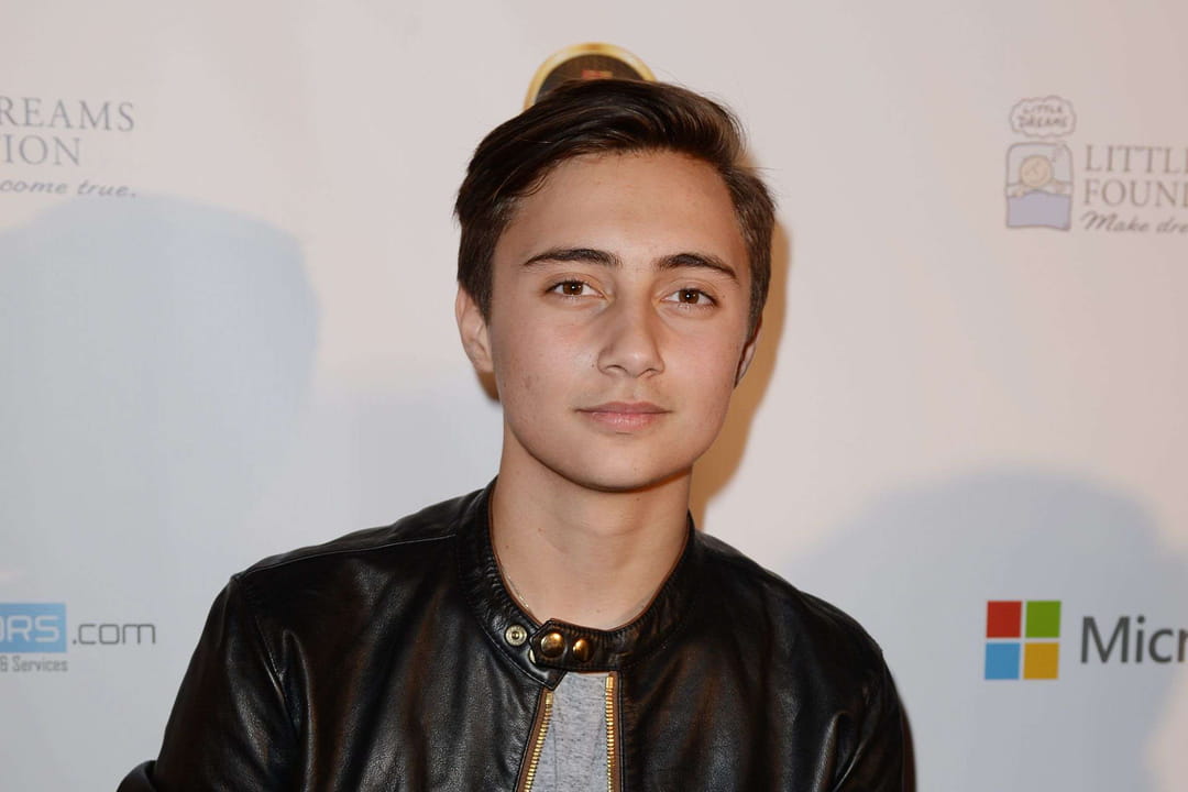 Phil Collins, remplacé par son fils