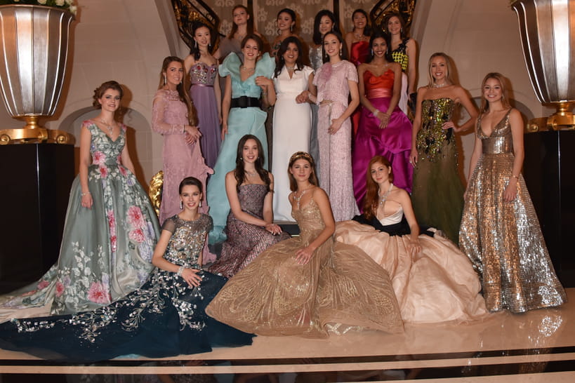 Bienvenue au Bal des Débutantes