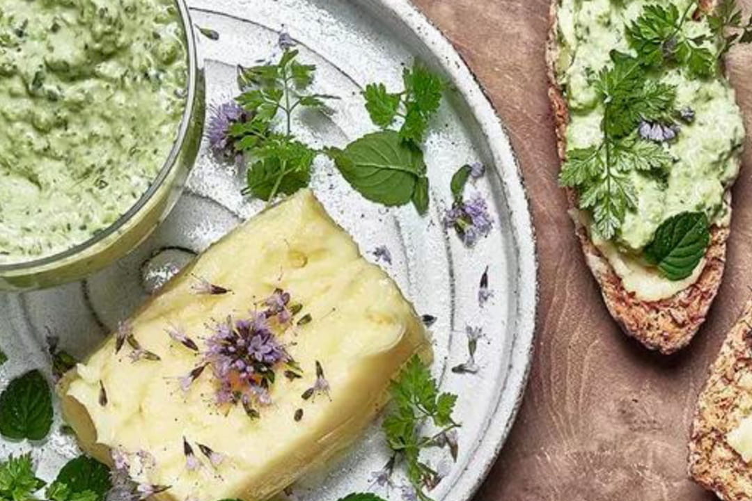 Krisprolls au houmous au basilic