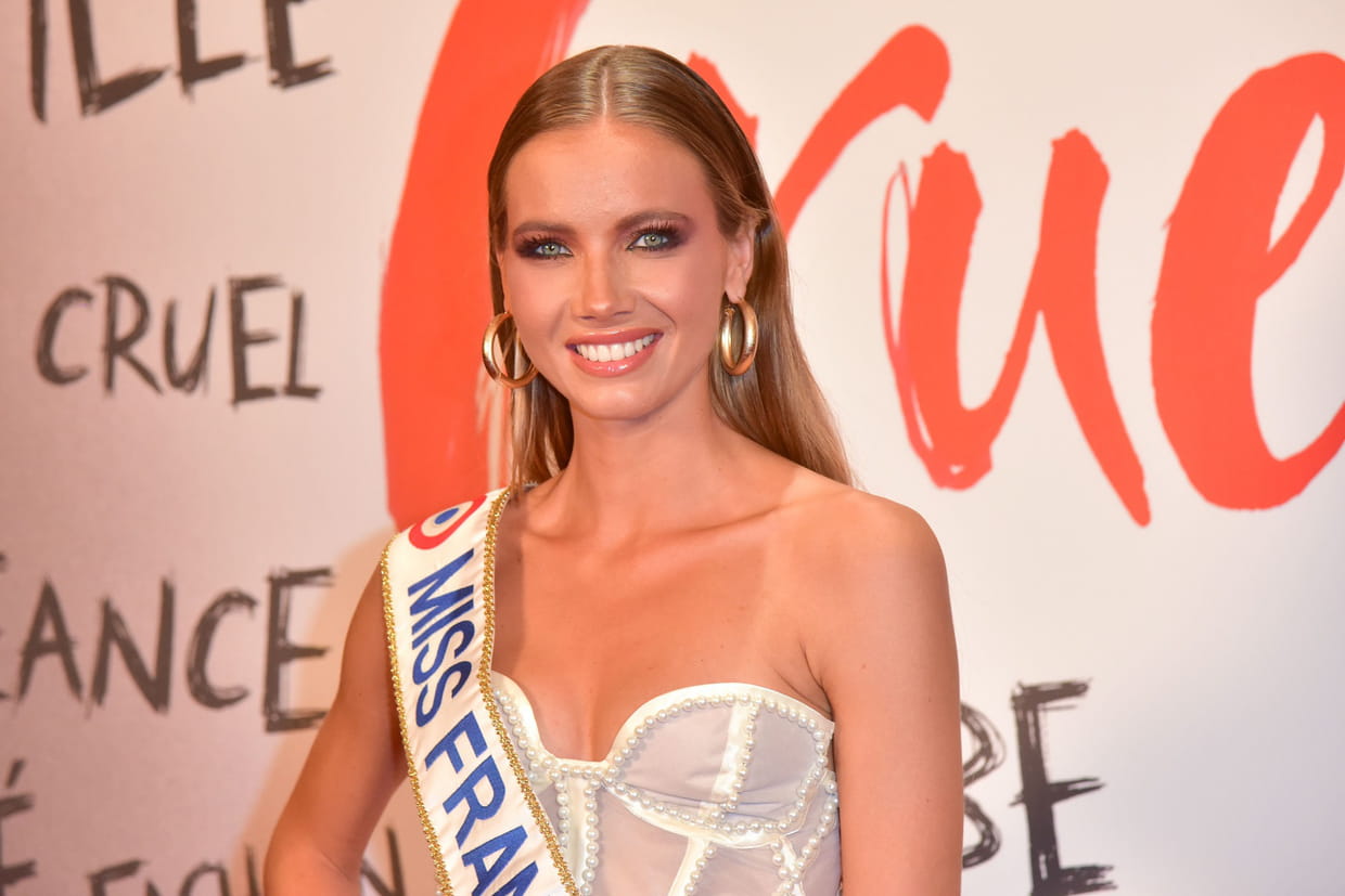 Le fard à paupières prune d'Amandine Petit