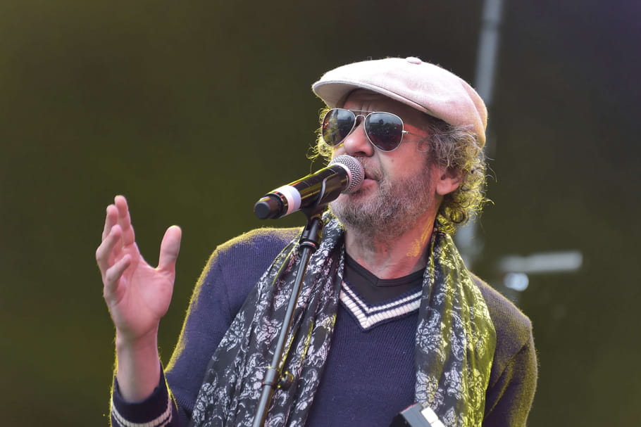 BAZBAZ : un nouvel album plein d'amour et un clip sexy [ECOUTER]