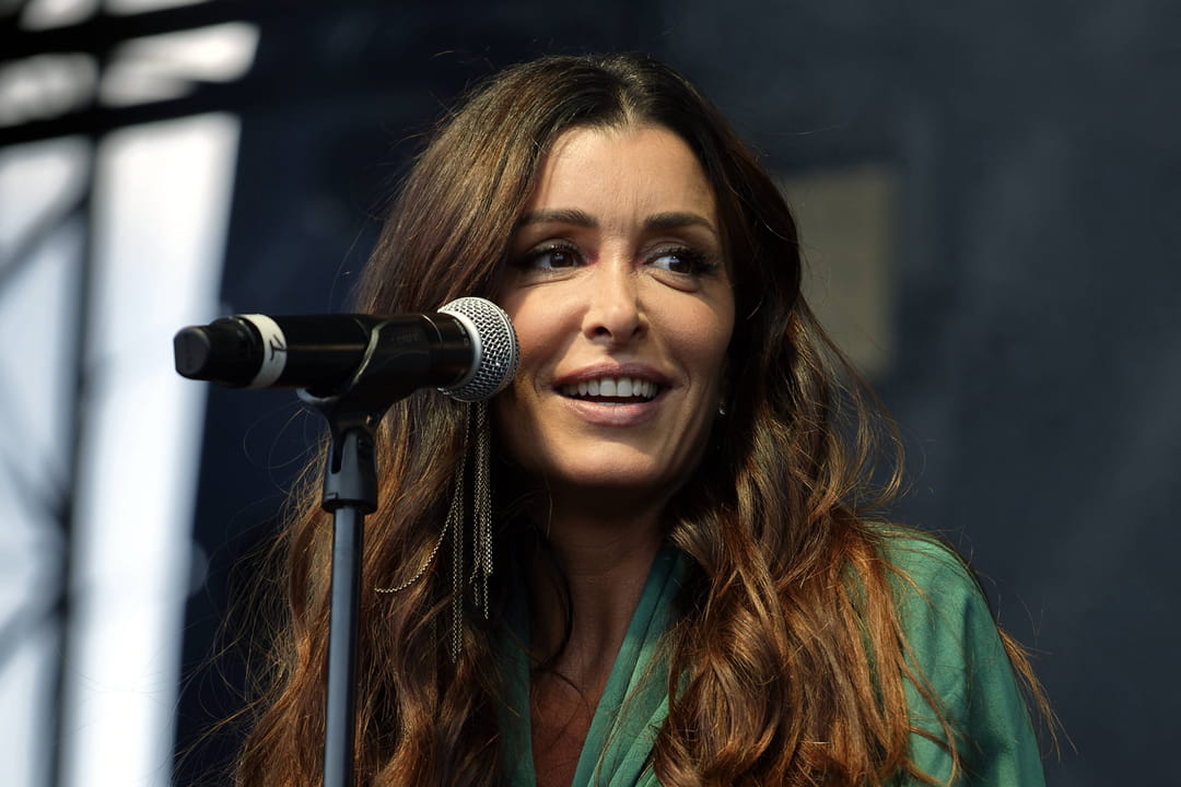 Jenifer est terrorisée par les pigeons