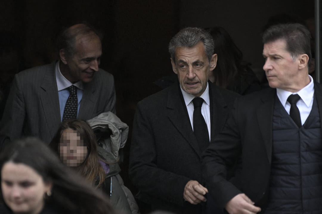 Obsèques de Pal Sarkozy, père de Nicolas : Carla Bruni, son fils Jean ...