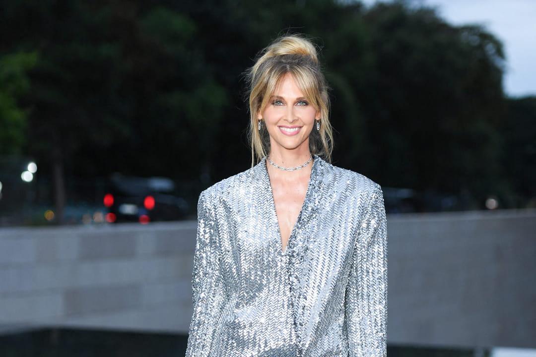 Ophélie Meunier brille de mille feux dans une mini robe pailletée ...