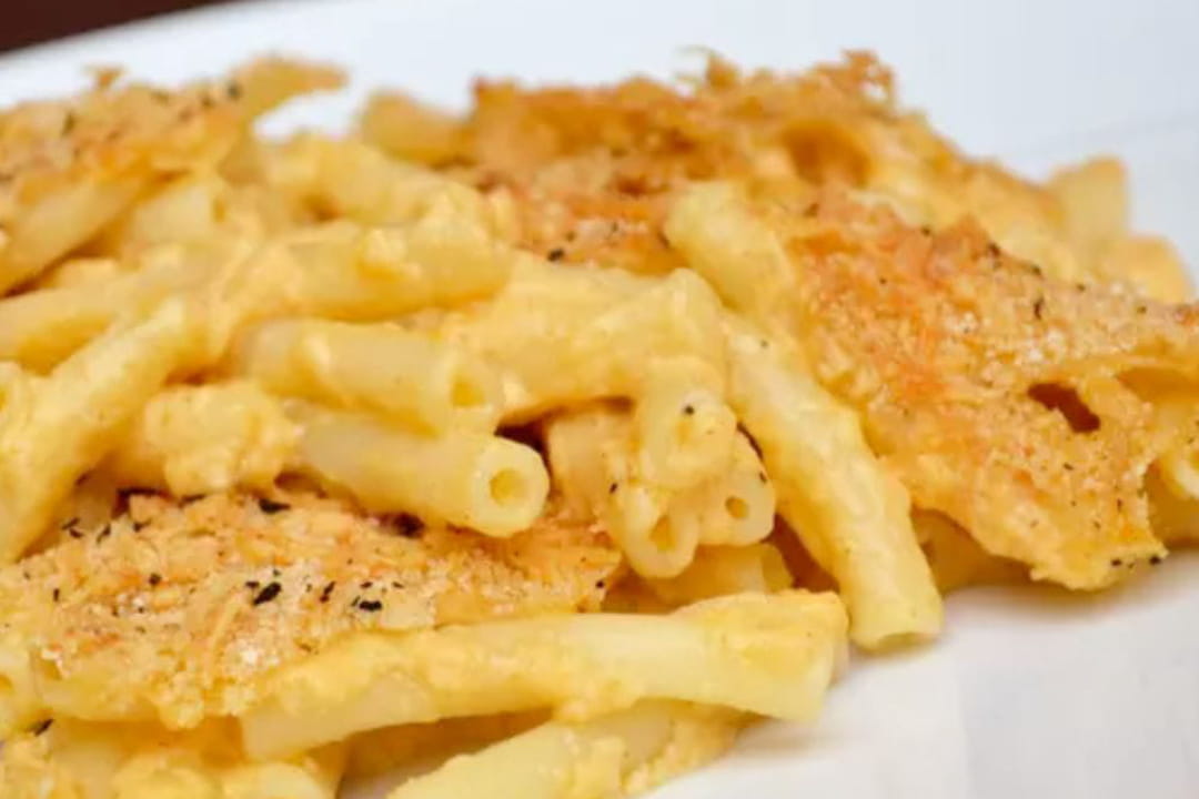 Gratin de macaroni au cheddar ou Mac and cheese