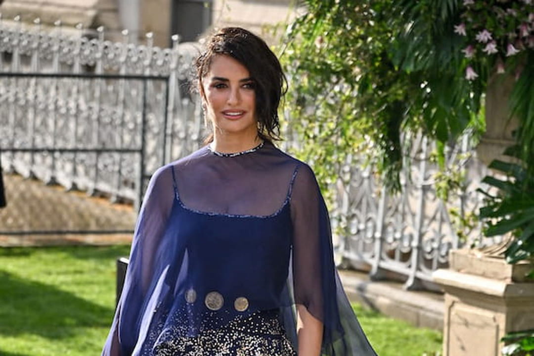 Vêtue d'une robe de gala, Penelope Cruz se transforme en princesse des ...